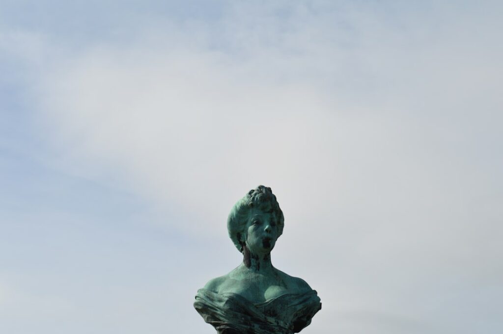 Marie Laurencin : une biographie de l'artiste emblématique du XXe ...