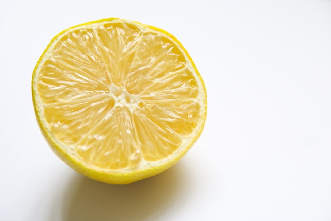 Comment faire du zeste de citron facilement - FeministesPlurielles